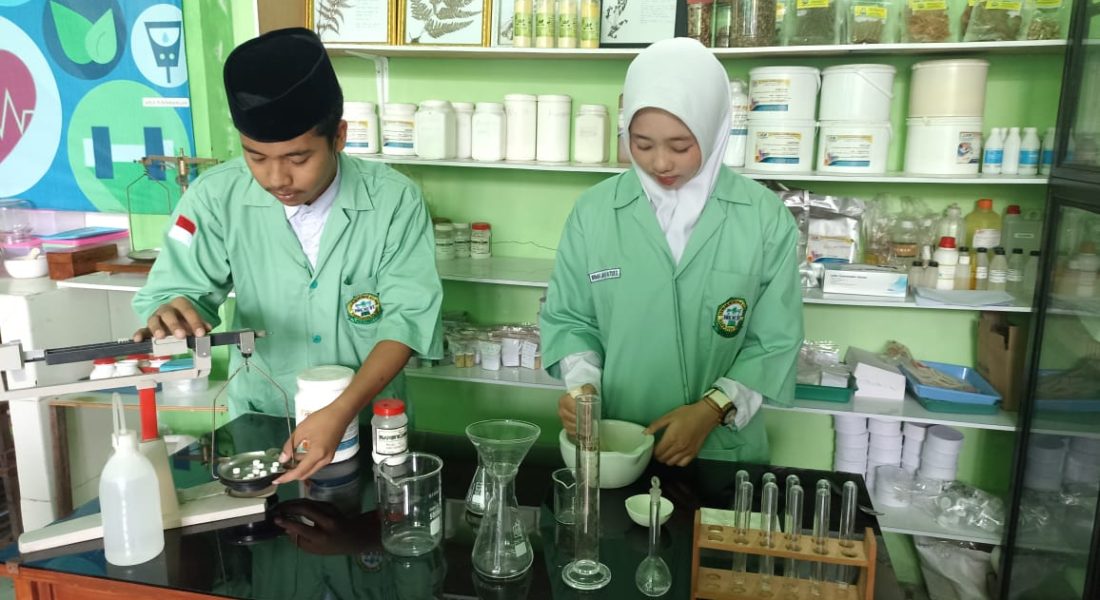 SMK Nahdlatul Ulama 01 Jogoroto — Farmasi Industri